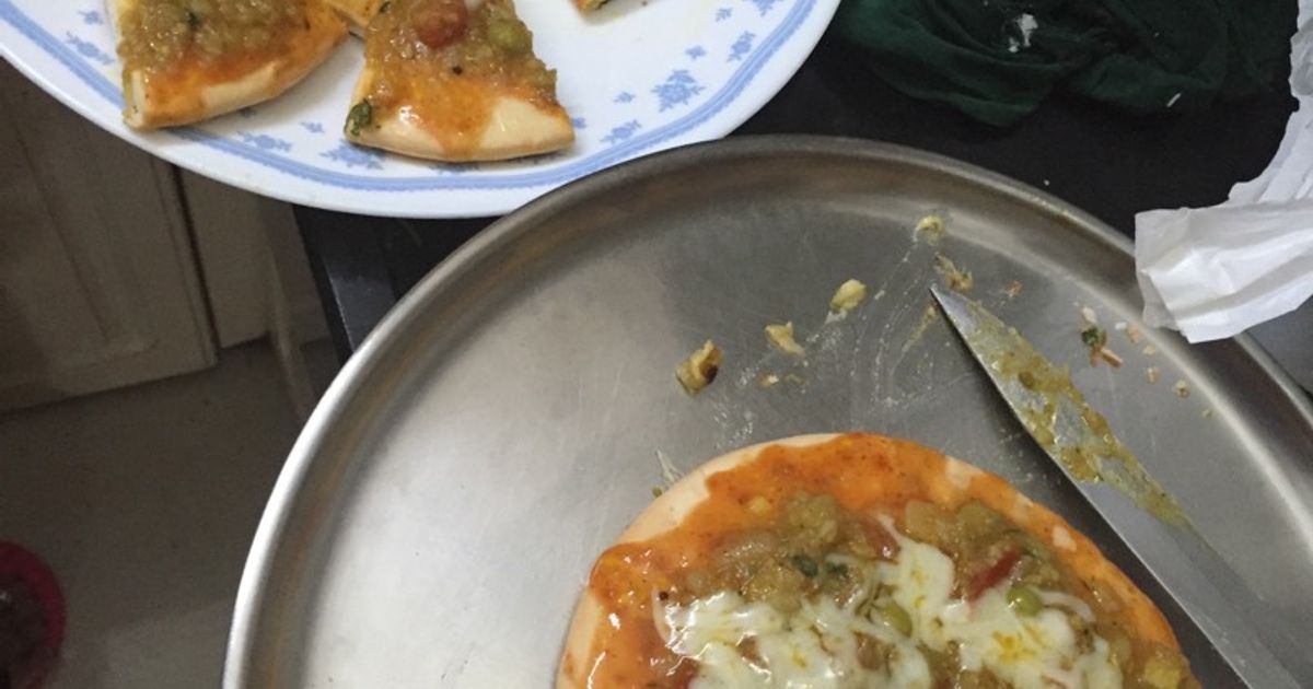 Pav Bhaji Pizza Recipe by Vedang