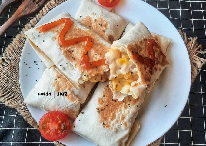 Resep Corn Mayo Wrap oleh melda yanti - Cookpad
