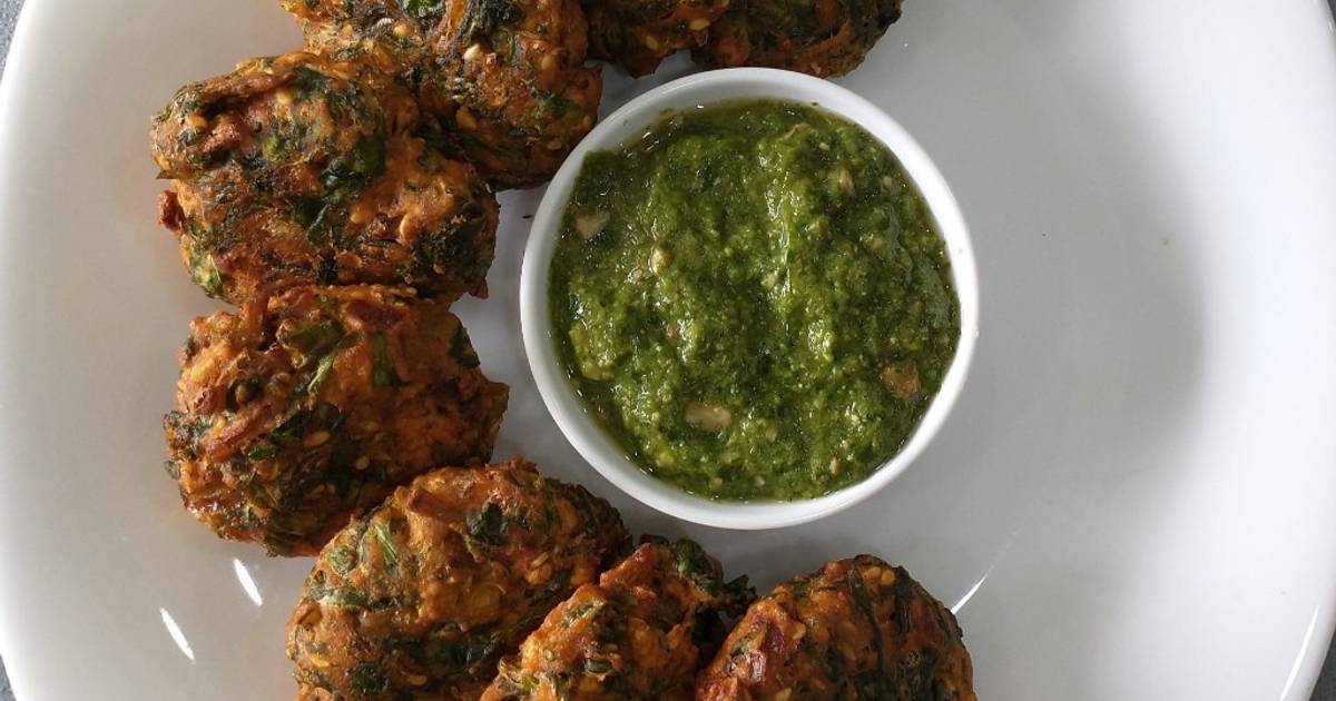 Methi Palak Bhajiya/Vada Recipe by Surekha Dongargaonkar - Cookpad