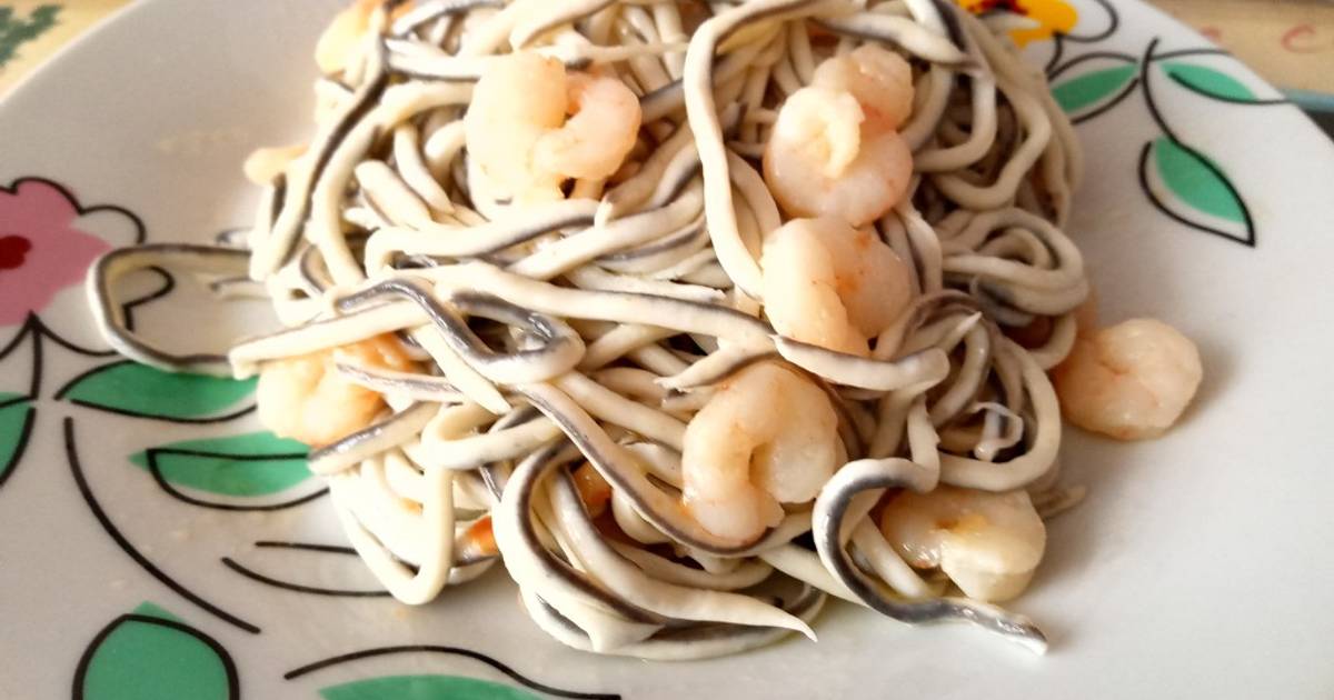Gulas con gambas Receta de Evita- Cookpad