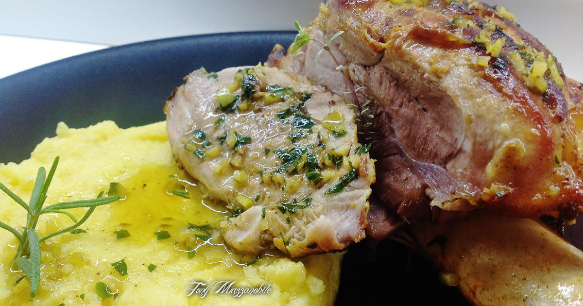 Ricetta Stinco Di Maiale Con Salsa Gremolada E Polenta di Tony ...