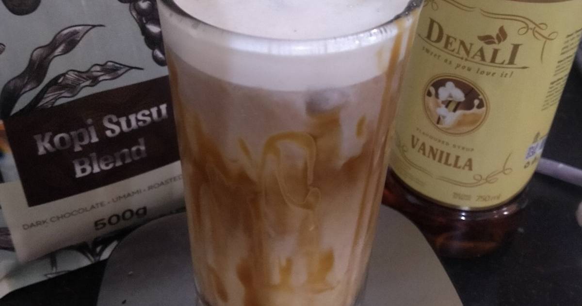 Resep Iced Caramel Oat Latte oleh Yu-Ri's Kitchen - Cookpad