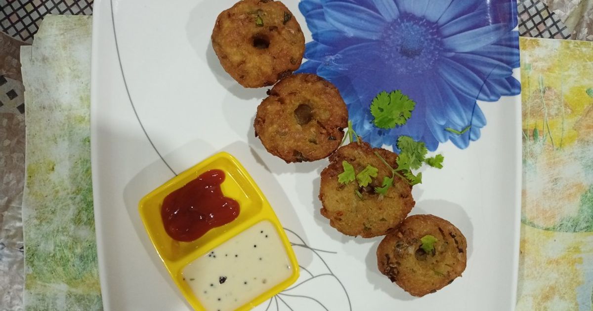 Neha dhanesha દ્વારા રેસીપી બ્રેડ પૌવાના વેજીટેબલ મેંદુ વડા (Bread ...