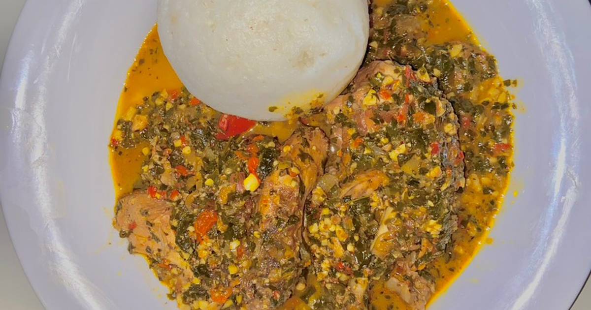 Tuwo with moringa soup Recipe by Maams_cooks - Cookpad