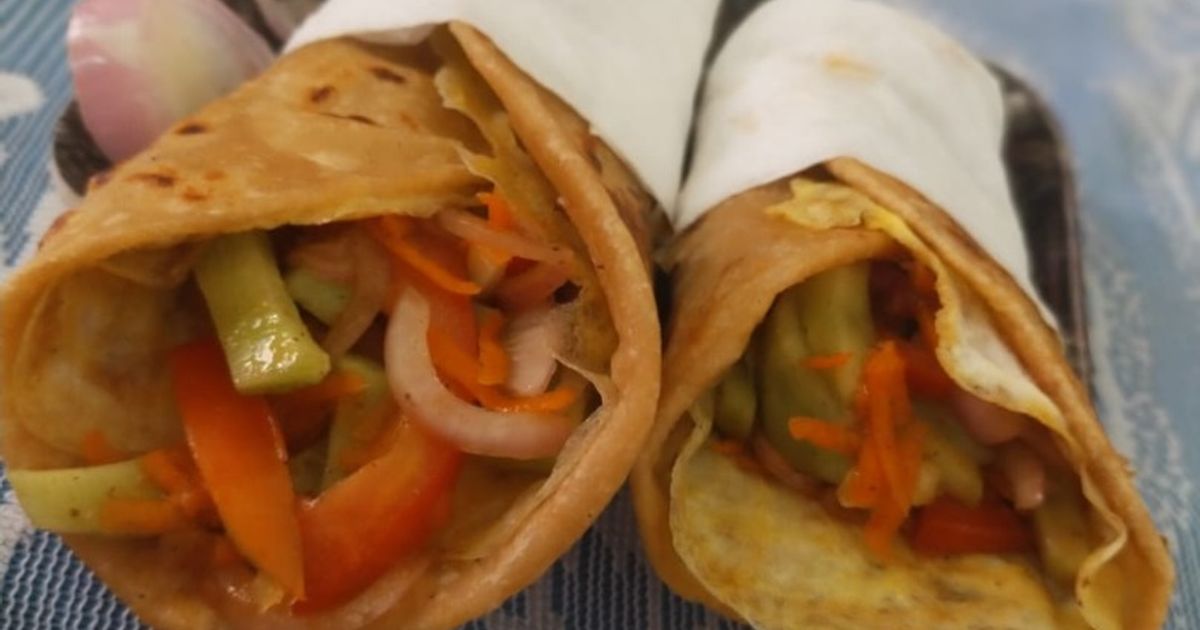 Chayanika Ghosh Gupta দ্বারা এগ রোল(Egg Roll Recipe In Bengali) রেসিপি ...