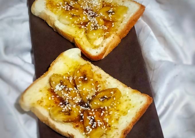 Resep Roti Pisang Caramel oleh Fey_Pawonmungil - Cookpad