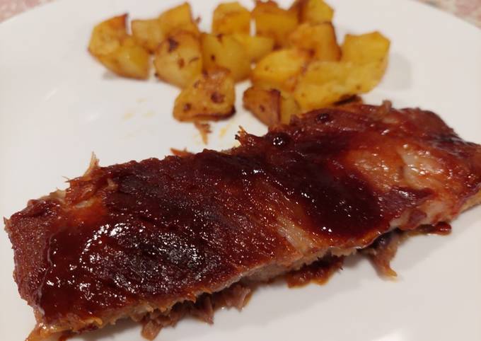 Costillitas de cerdo a la barbacoa casera con papas Receta de Cecilia L ...