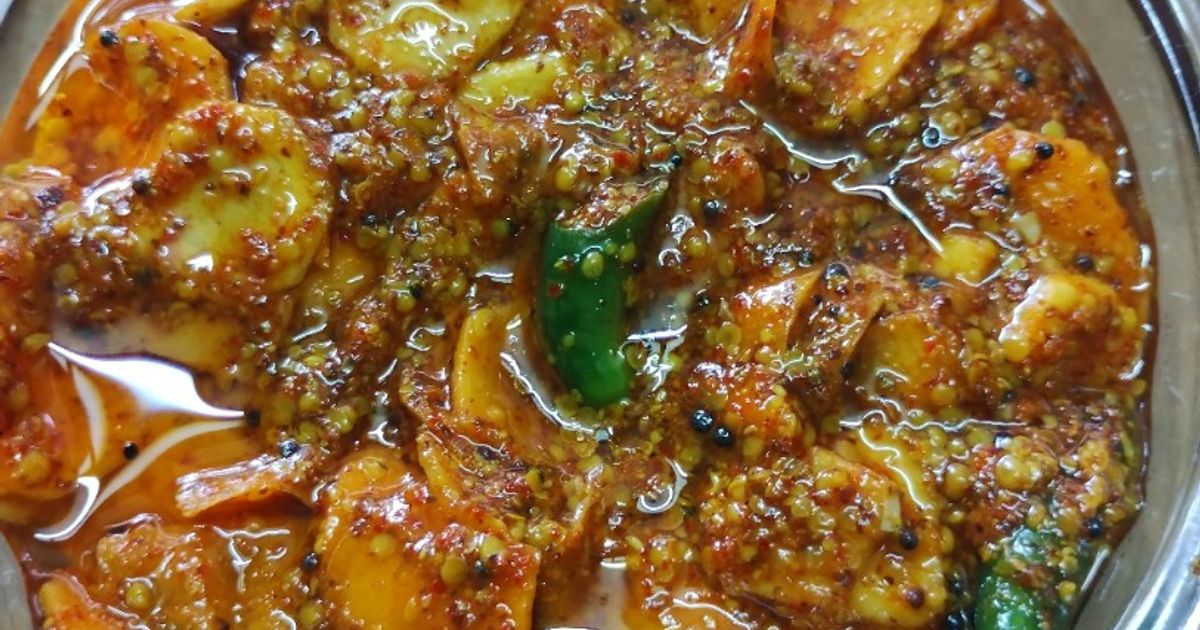 Raw Turmeric And Amba Haldi Pickle Recipe by Pragati Hakim - Cookpad