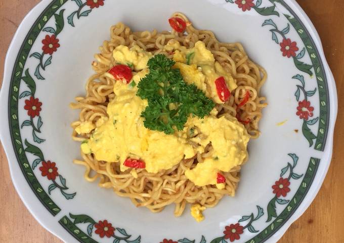 Resep Indomie Salted Egg oleh Syifauzia - Cookpad