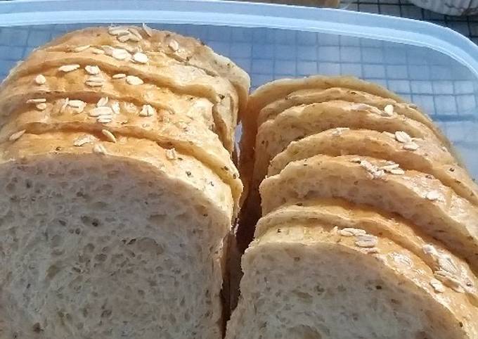 Resep Roti gandum with almond milk oleh Eny_enys - Cookpad