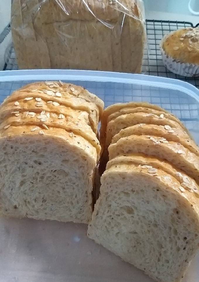 Resep Roti gandum with almond milk oleh Eny_enys - Cookpad