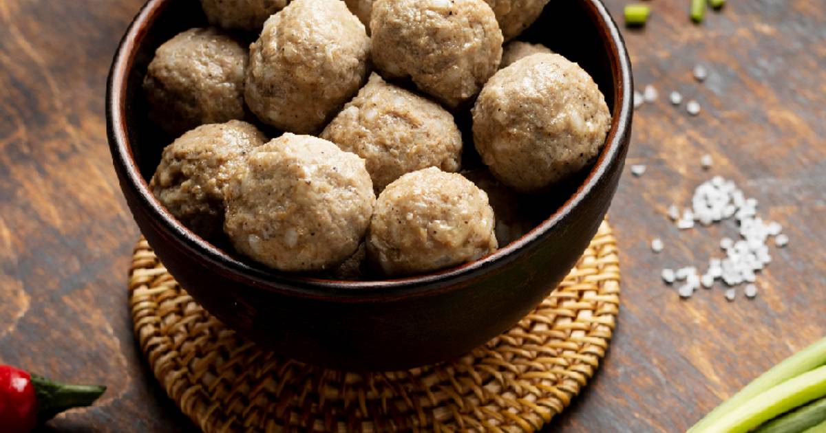 Resep Premium Bakso Sapi Homemade. Tanpa Pengenyal oleh Mrs. Ferdi ...