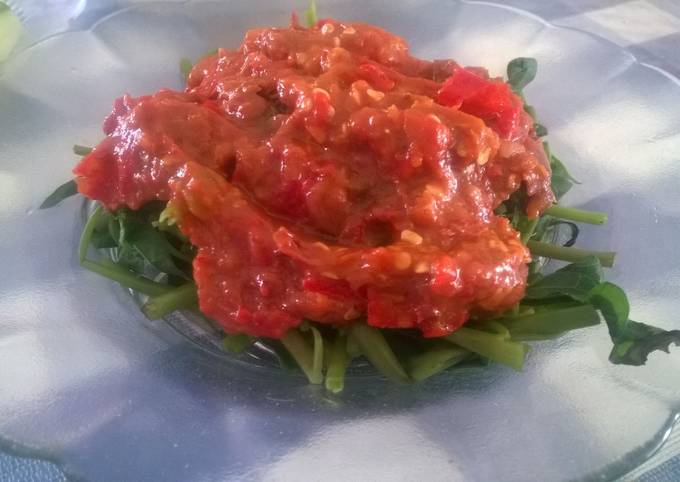 Resep Plecing Kangkung Sambal trasi oleh Dapur Cinta Bunda - Cookpad