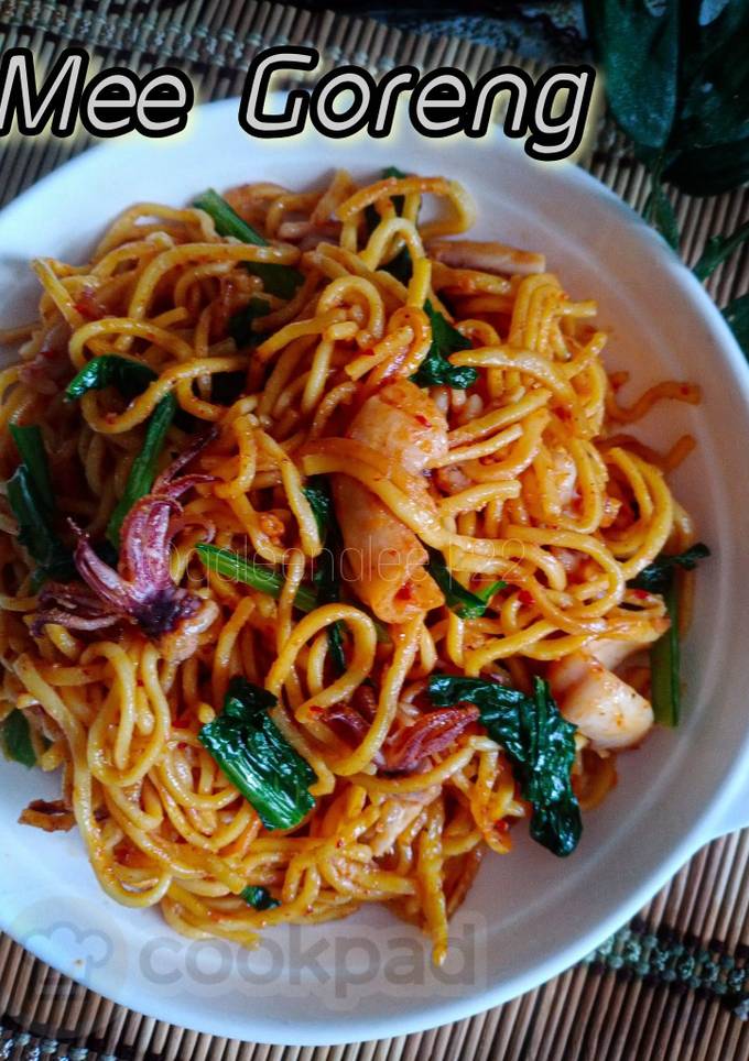 Resipi Mee Goreng legend "Ibu Tercinta" oleh Q'leenalee's Kitchen - Cookpad
