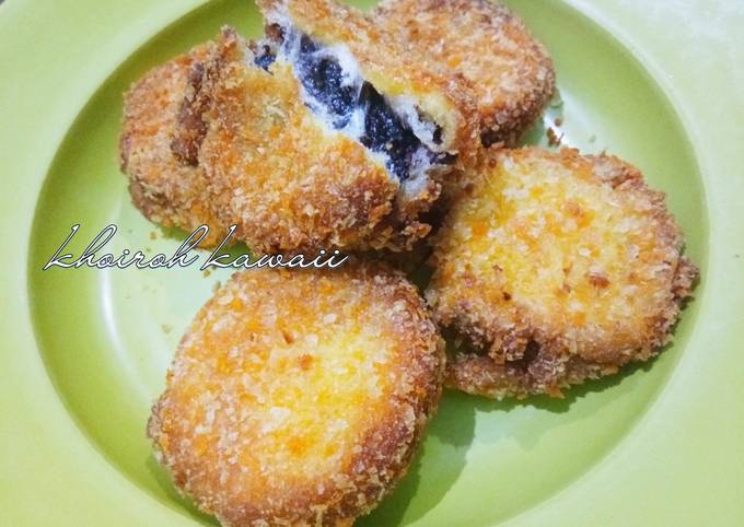 Resep Roti tawar goreng crispy oleh Khoiroh Kawaii - Cookpad