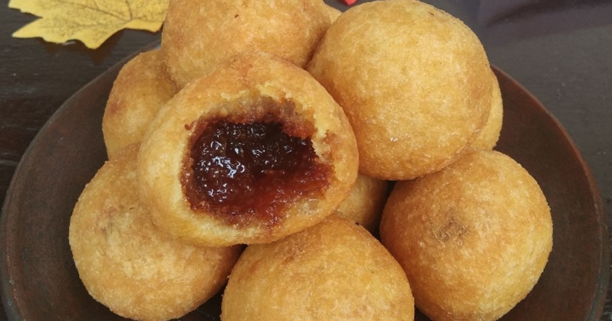 Resep Bola Bola Singkong Isi Gula Merah oleh Bunda Melvy Sofia - Cookpad