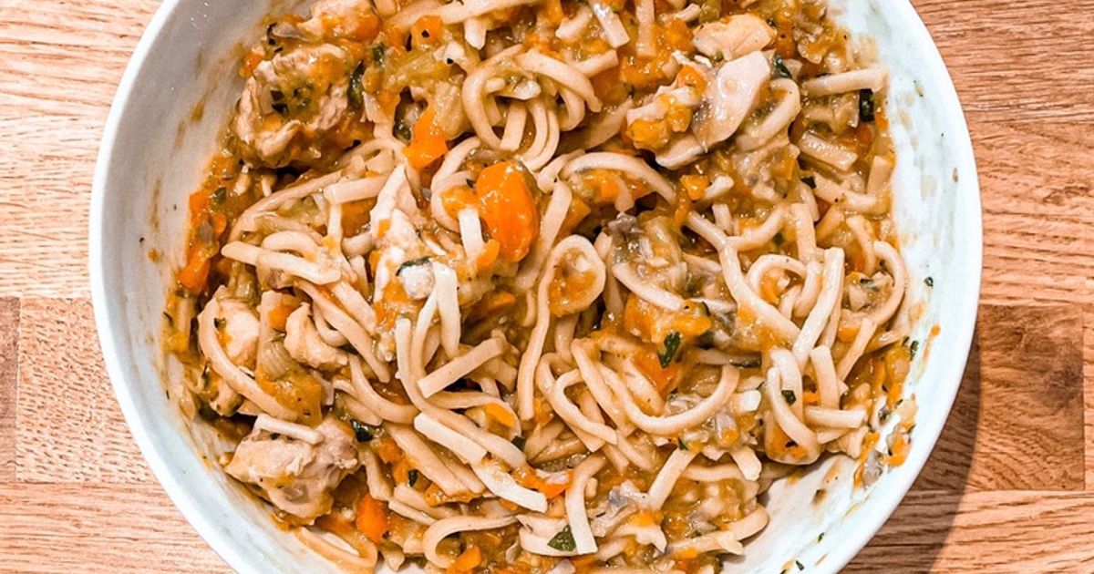 Chicken Noodle Pot Recipe by mealsforthemodernfamily - Cookpad