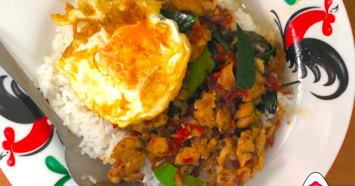 Resep Gapao Chicken (Basil & Chicken Rice Bowl Thai Style) ガパオライス oleh ...