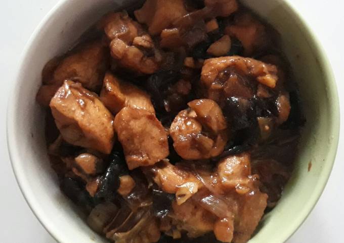 Resep Angsio Ayam Jamur Kuping oleh indah wahyu - Cookpad