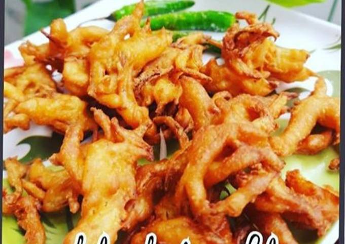 Maharashtrian Kanda Bhaji (Khekda Bhaji) Recipe by Khao Gully (खाओ गली ...