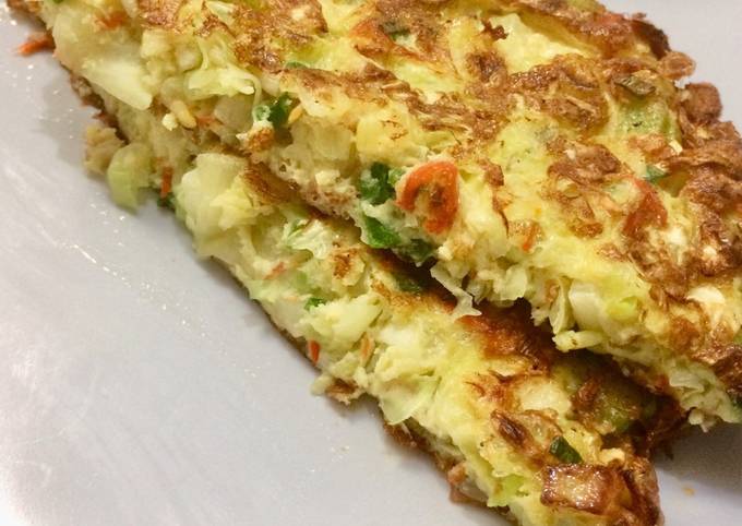 Resep Telur dadar kol (kubis) oleh Dieniel M - Cookpad