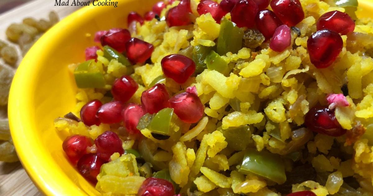 Pomegranate & Fennel Seed Poha – Indori Poha Recipe by MadAboutCooking ...