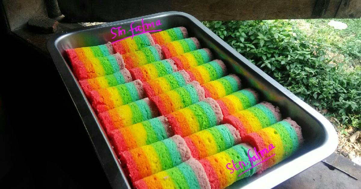 31 resep bolu rainbow loyang 18 enak dan mudah - Cookpad