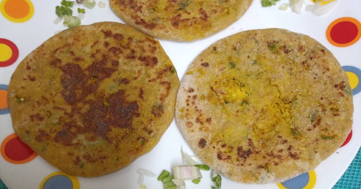 Moong Dal & Spring Onion Paratha (Dal Paratha) Recipe by Bina Samir ...