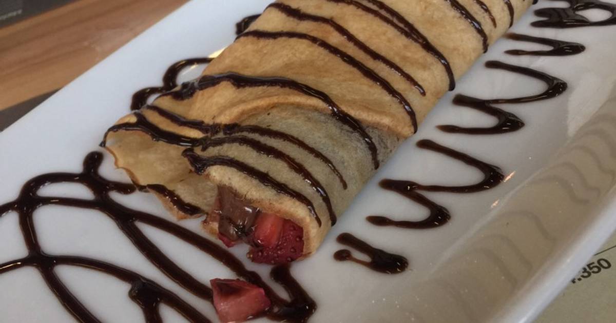 Panqueques rellenos de Nutella y frutilla Receta de Ronie Maguire - Cookpad
