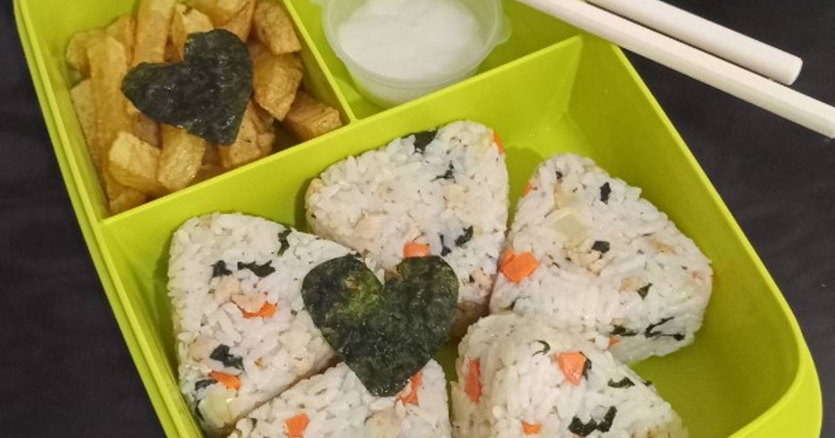 Resep Onigiri Bekal Sekolah oleh 𝗕𝘂𝗻𝗱𝗮 𝗞𝗶𝗿𝗮𝗻𝗮 - Cookpad