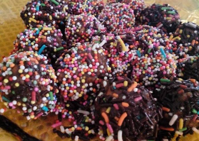 Resep Chocoball oleh Yasminnasywa - Cookpad