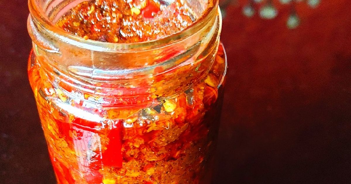 Red Chilli Pickle Recipe by Suchitra S(Radhika S) - Cookpad