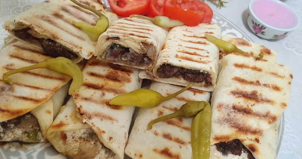 Beef Shawarma Sandwich Recipe by dima_cooking - Cookpad