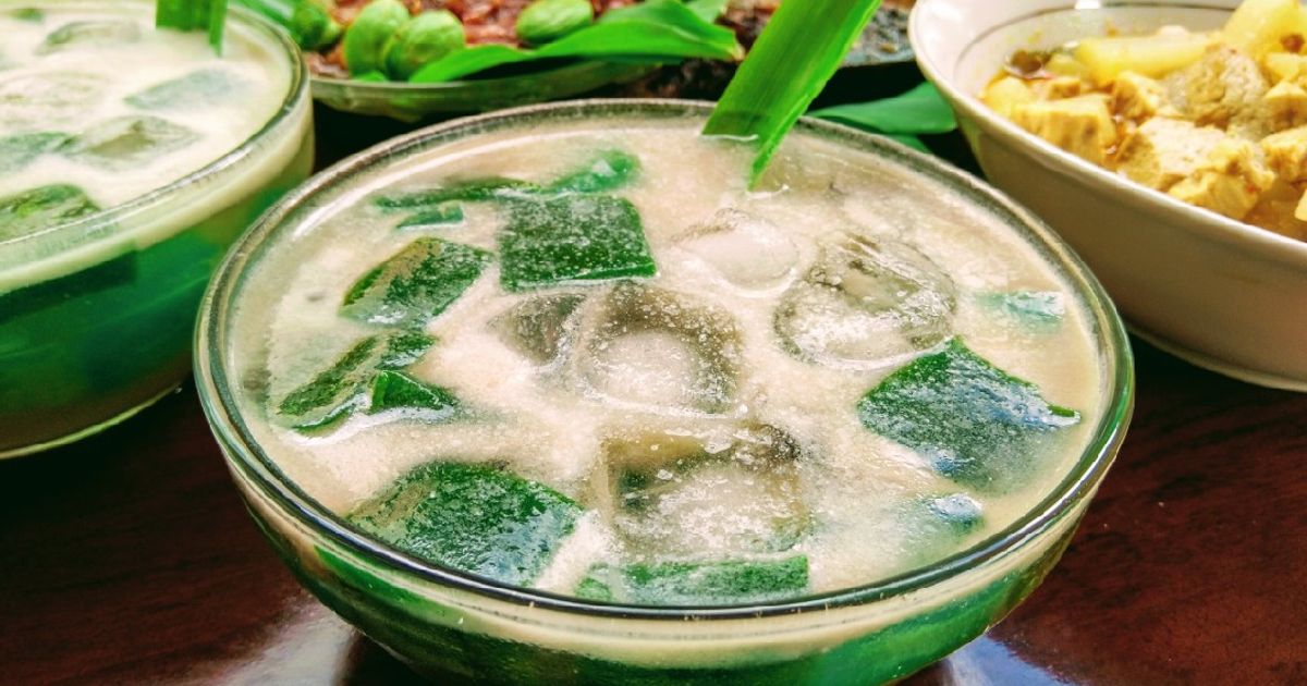 Resep Es Daluman / Cincau Hijau Plat Ea oleh Murni Ching Ching - Cookpad