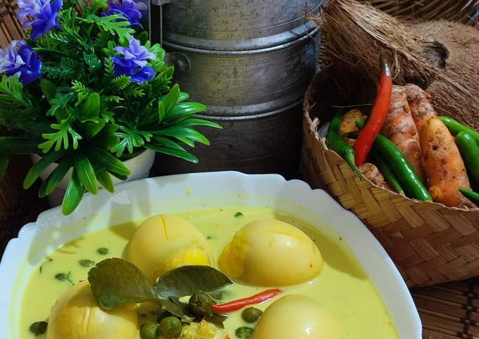 Resipi Lemak Cili Padi Telur Ayam + Terung Pipit oleh Aza Aaj - Cookpad