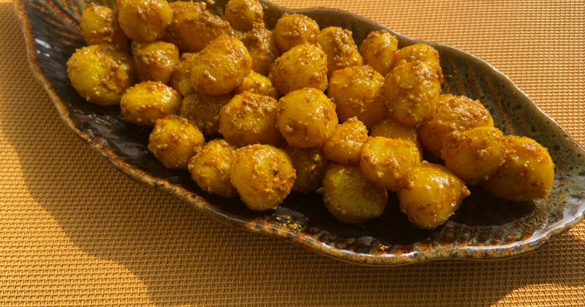Rai wala Aloo Achaar Recipe by Shilpi Tandon - Cookpad