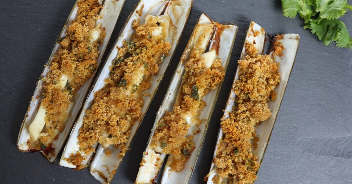 Baked Stuffed Razor Clams Recipe by Massi Chef Channel - Cookpad