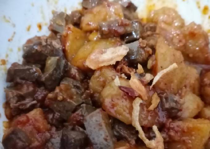 Resep Balado hati sapi dan bakso simple oleh Mayaringga Dewi A - Cookpad