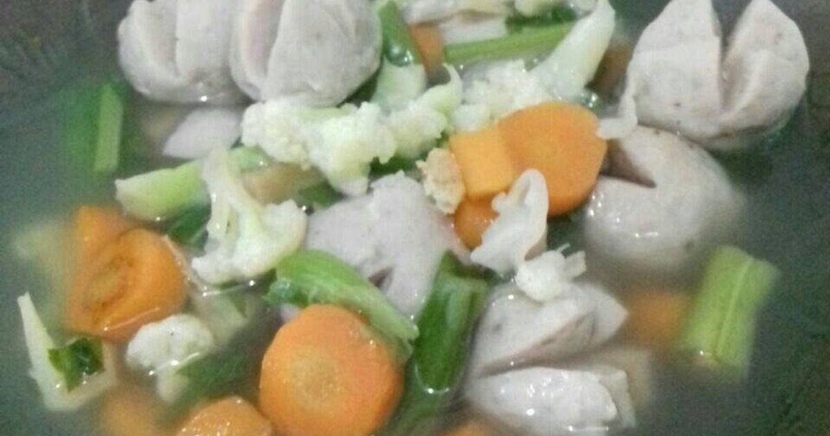 Resep Sayur Sop Campur Bakso Simple oleh Risma Yuliandarra - Cookpad