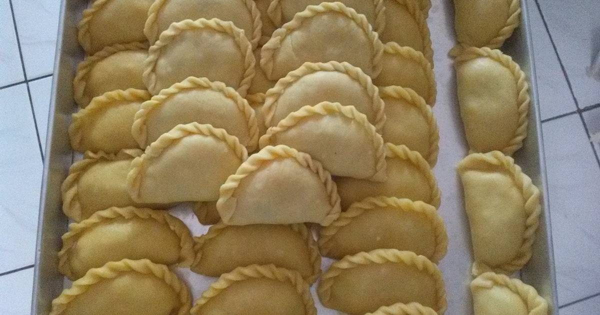 Resep Pastel Renyah oleh panca ningrum - Cookpad