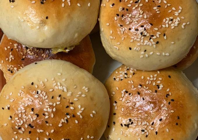 Chicken Buns Recipe by faiza kazmi - Cookpad