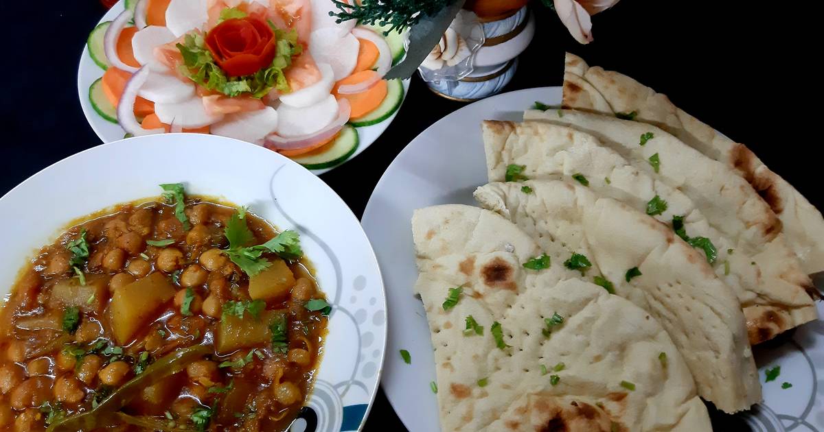 Chana Aalu ka salan and Roti Recipe by Naila Asif - Cookpad