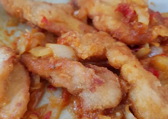 Resep Ayam Fillet Crispy Saos Pedas Oleh Arum Wahyuningtyas Cookpad