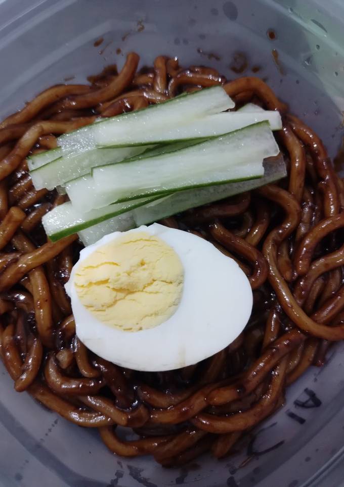 Resep Mujigae Jajangmyeon (무지개 자장면) oleh Ibuk Cia - Cookpad