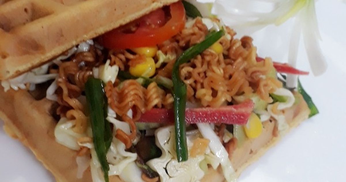 Crunchy Salad In Waffle #Wok Cooking Recipe by Sadia Alvi - Cookpad