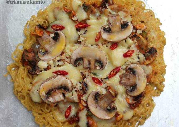 Resep Pizza Indomie oleh Triana Sukamto - Cookpad