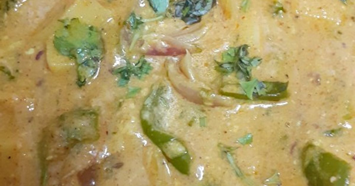 Potato, Capsicum & Onion A Gujarati Vegetable (Vara Nu Saak) Recipe by ...