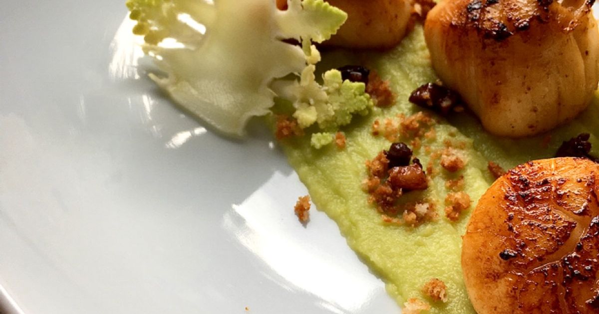 Pan Seared Scallops And Roe Emulsion Recipe by In cucina con Sofia ...