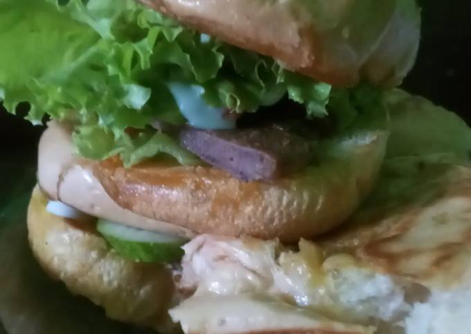 Resep Beef burger ala rumahan oleh Olivia - Cookpad