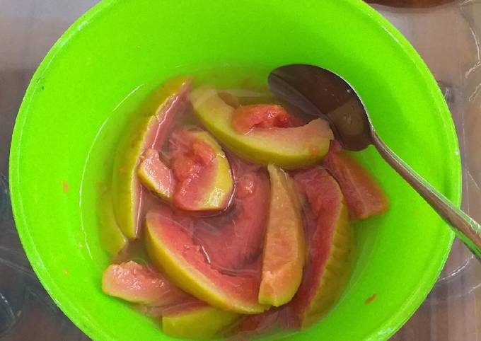 Resep Setup jambu biji merah jadul oleh Bunda Enjun - Cookpad